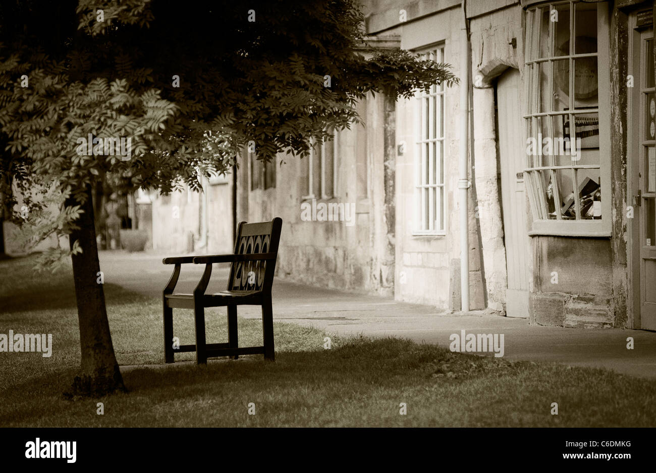 Ambiguous Photography
