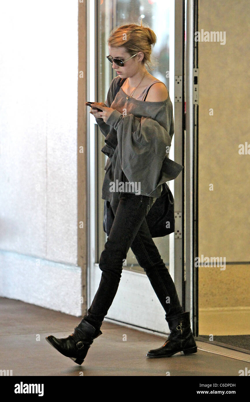 Emma Roberts arriving at LAX airport Los Angeles, California - 04.05.10 ...