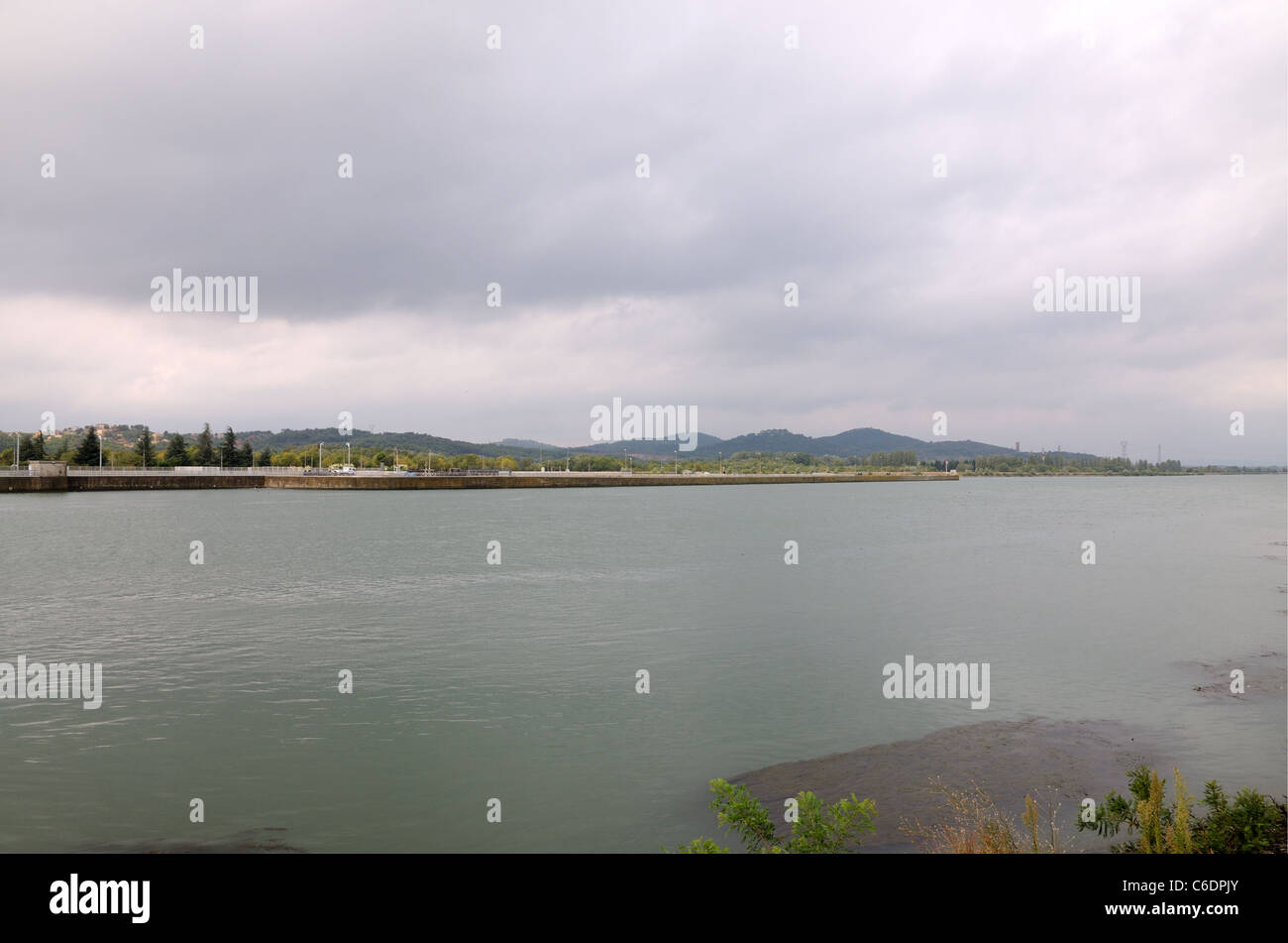 Barrage hydroélectrique france hi-res stock photography and images - Alamy
