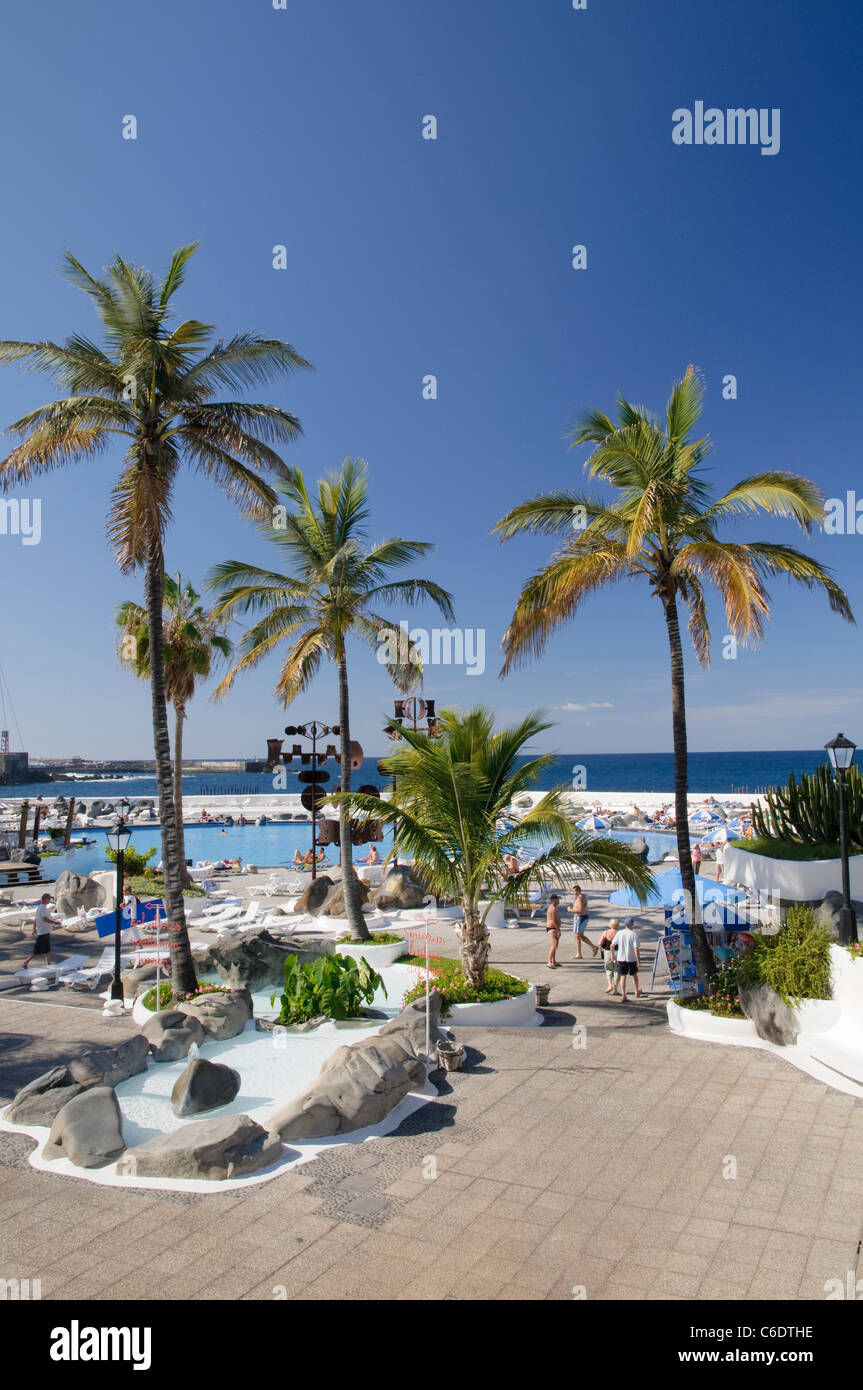 Lago de Martianez, seawater swimming pool, Puerto de la Cruz, Tenerife ...