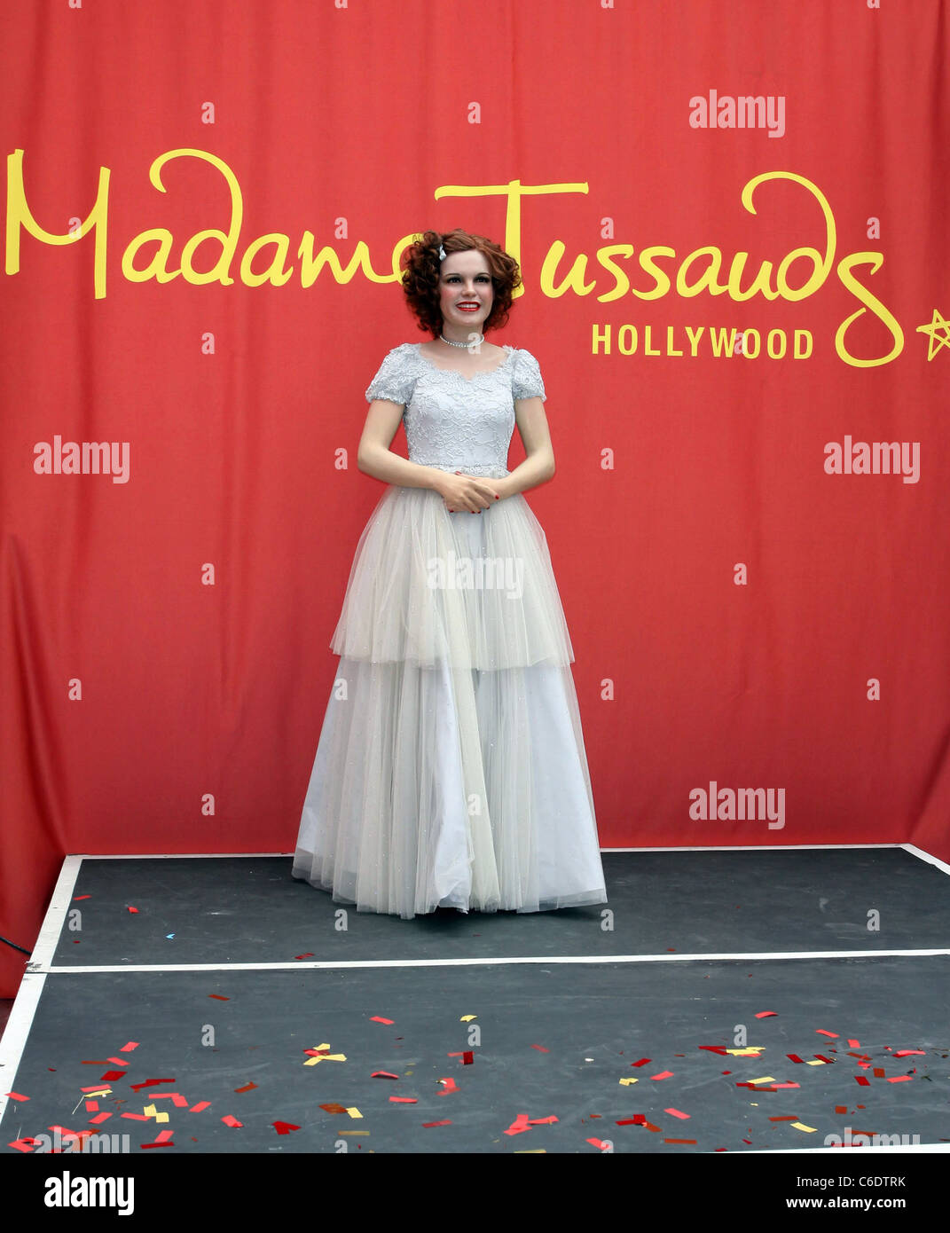 Wax figure of Judy Garland Judy Garland wax figure is unveiled at ...
