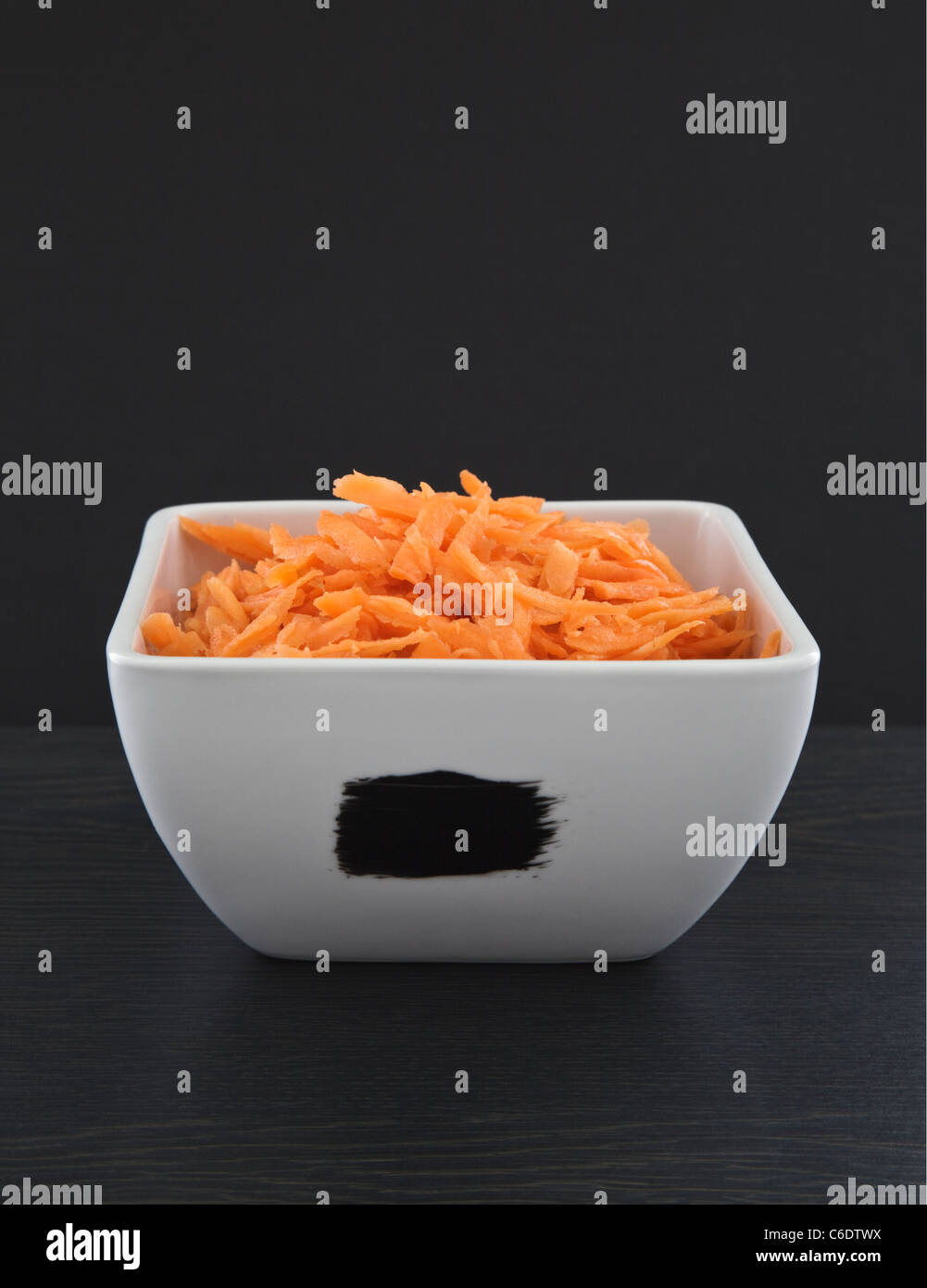 Five carrots hi-res stock photography and images - Alamy