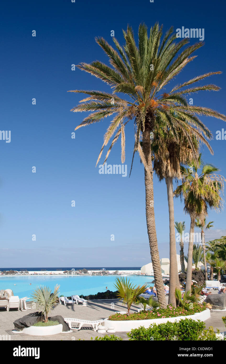 Lago martiánez tenerife hi-res stock photography and images - Alamy