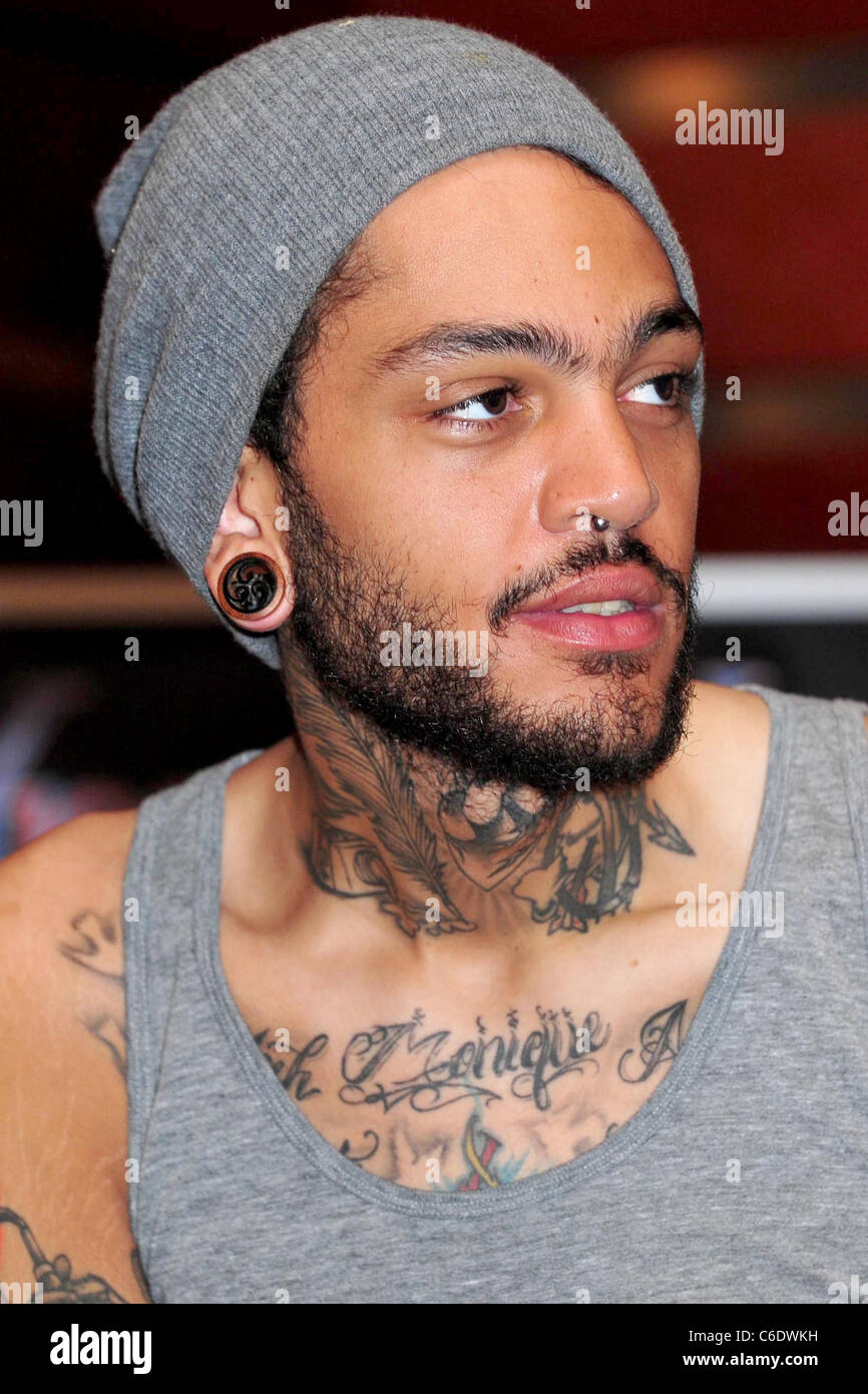 Travie McCoy aka Travis McCoy Y-100 meet and greet event held at the ...