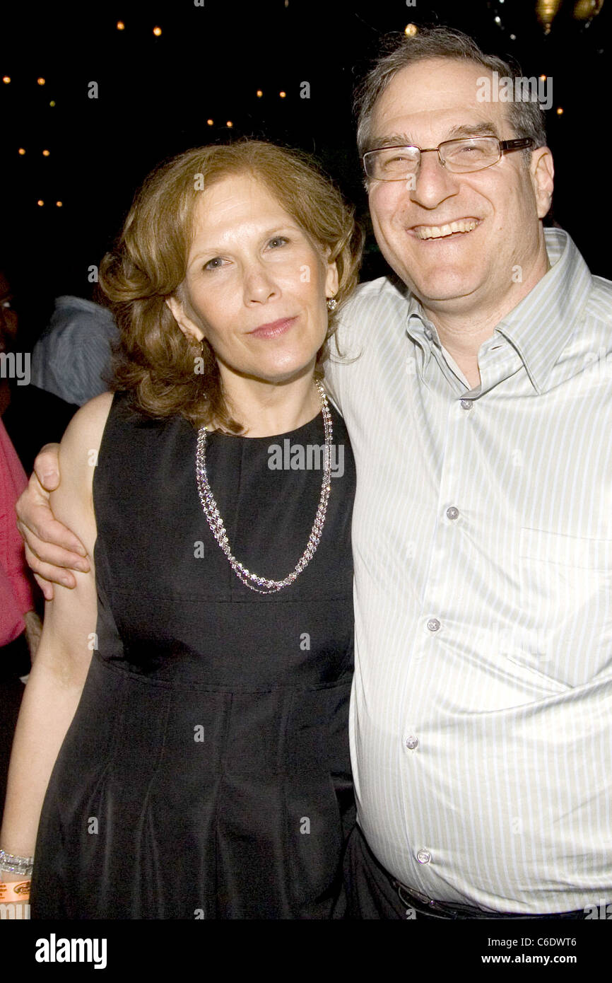 Ruth Hendel and Stephen Hendel Knitting Factory Presents 'FELA! on ...