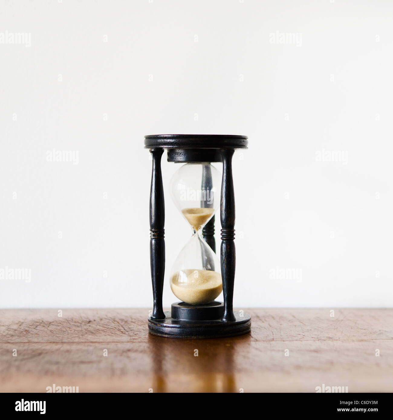 Sand timer running out hi-res stock photography and images - Alamy