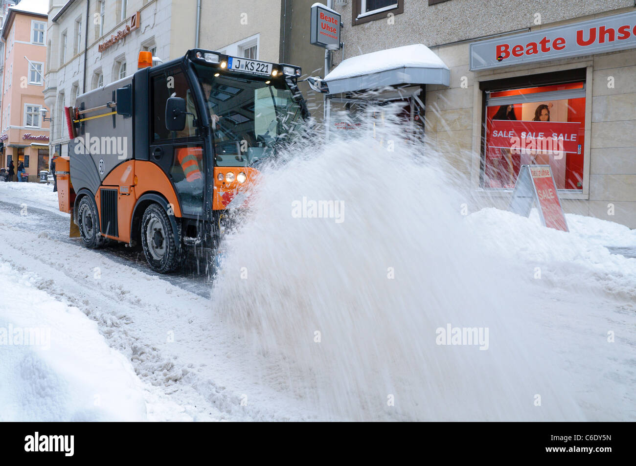 Winter service vehicles hi-res stock photography and images - Alamy
