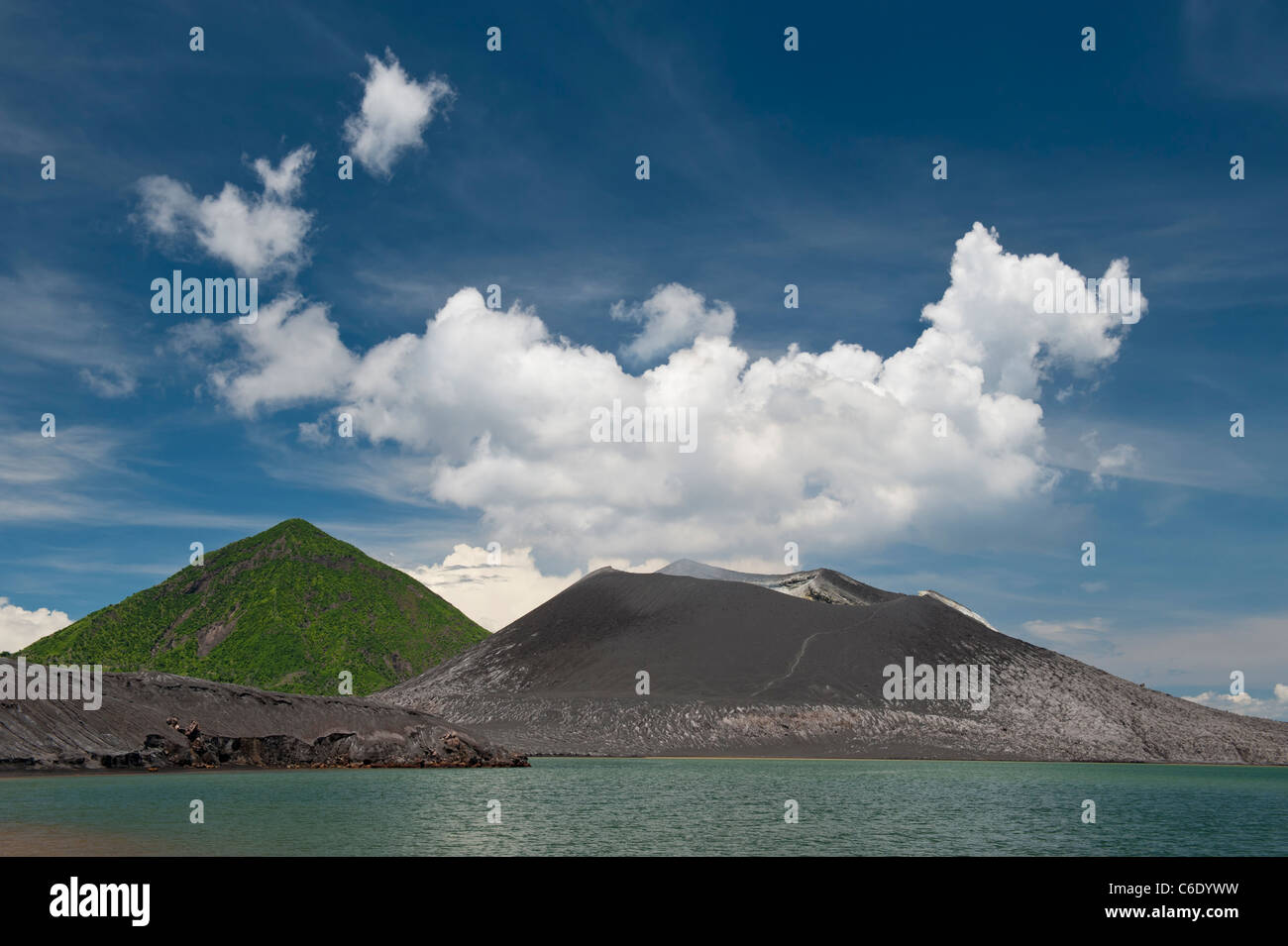 Tavurvur Active Volcano Erupting Steam, Smoke and Ash. Rabaul, East New ...