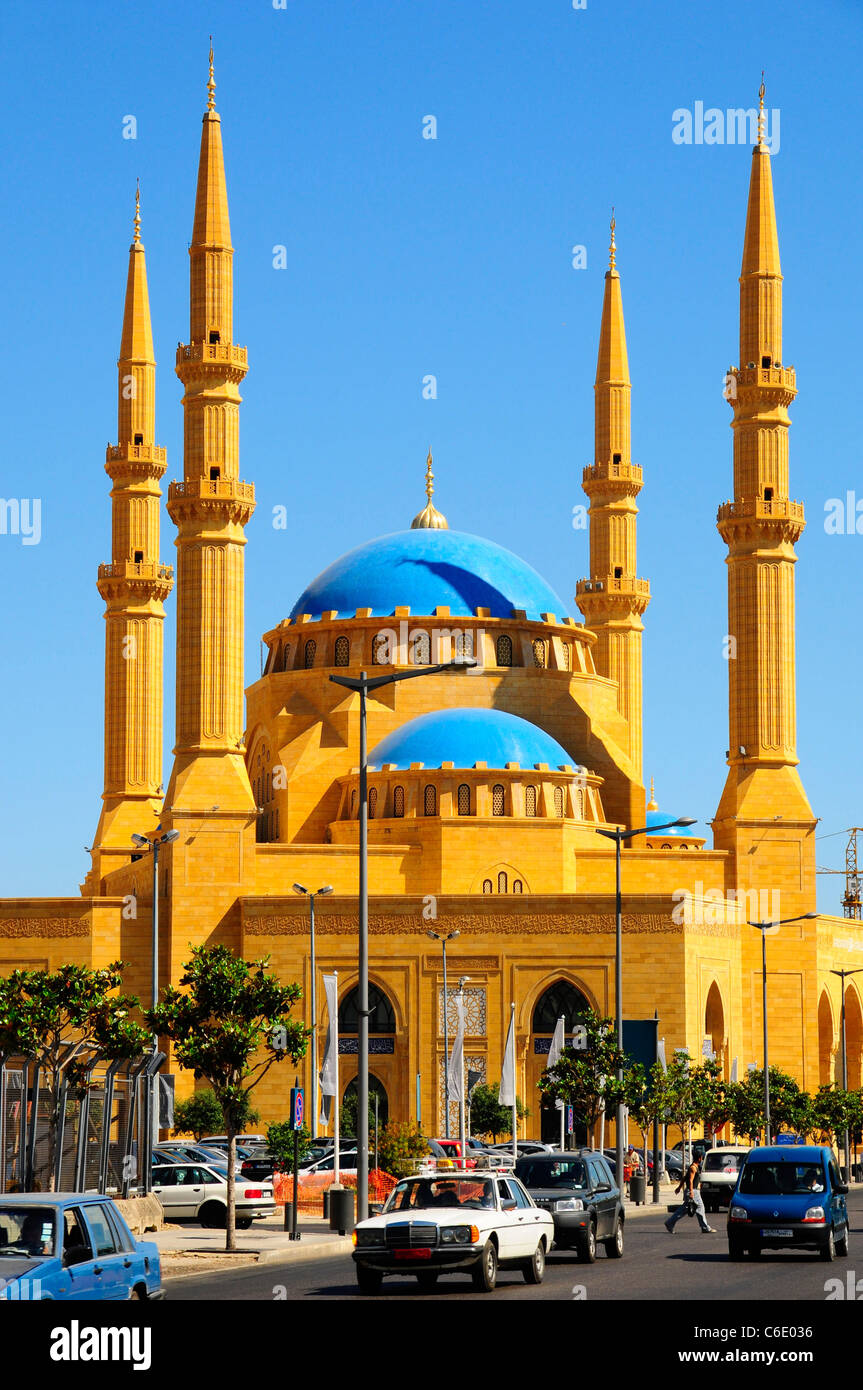 Crystal mosque islamic architecture hi-res stock photography and images ...