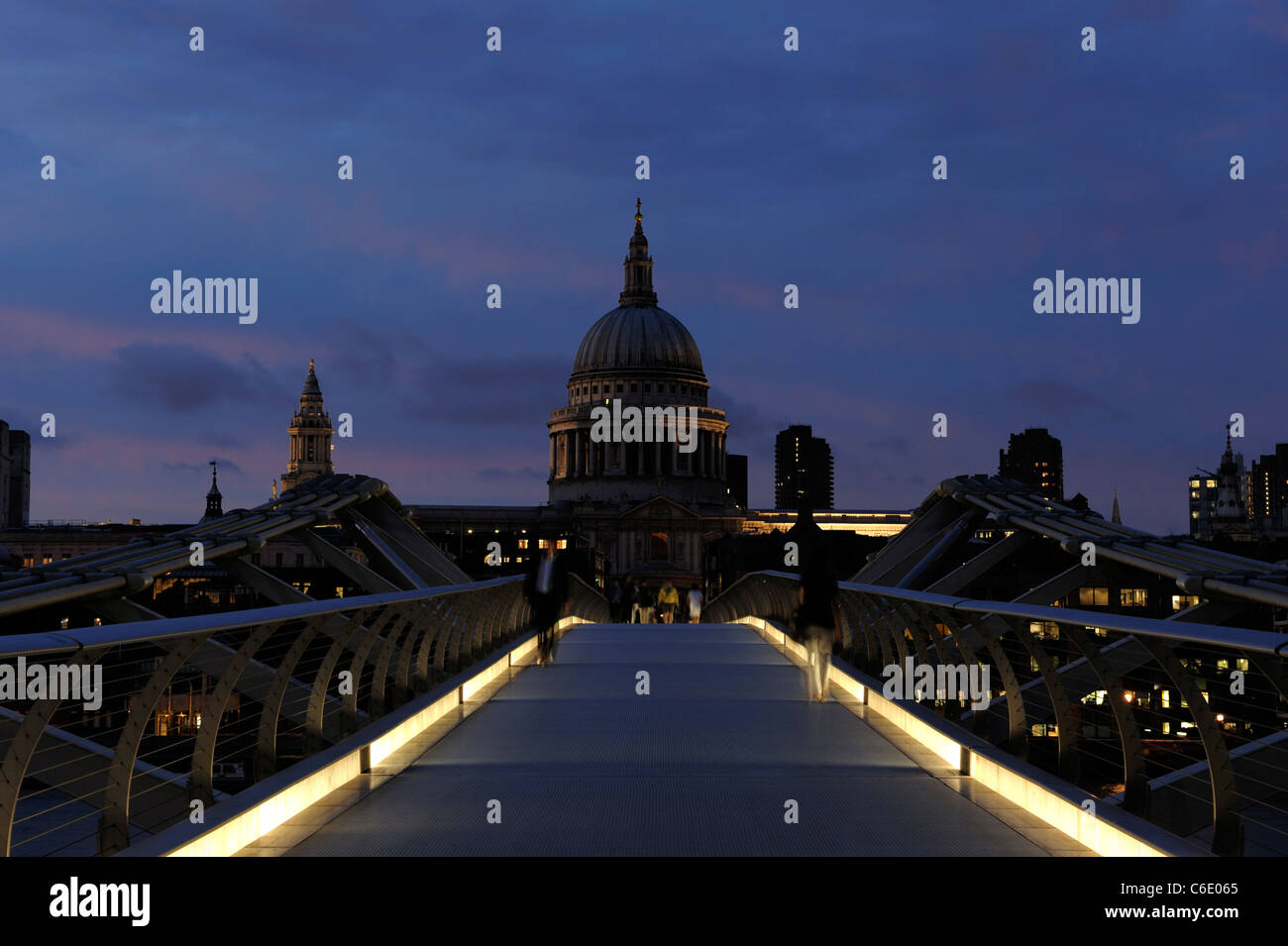 St Pauls Cathedral and the Millennium Footbridge Stock Photo - Alamy
