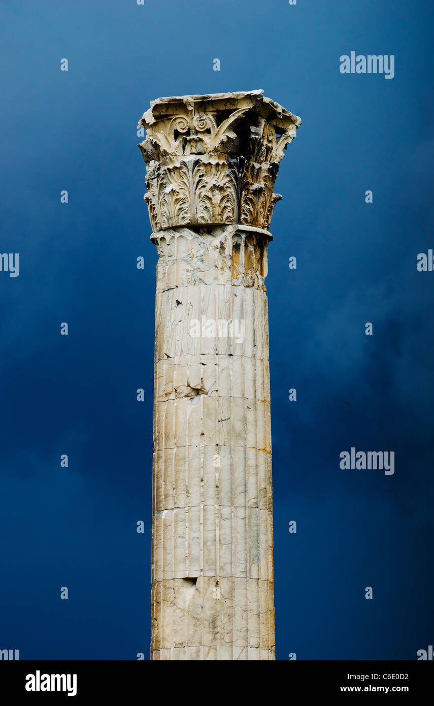 Greece, Athens, Corinthian column at Temple of Olympian Zeus Stock ...