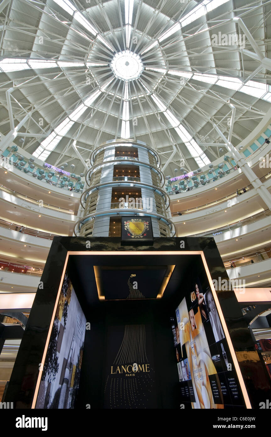 Ceiling construction in Suria KLCC shopping centre in Petronas Twin ...
