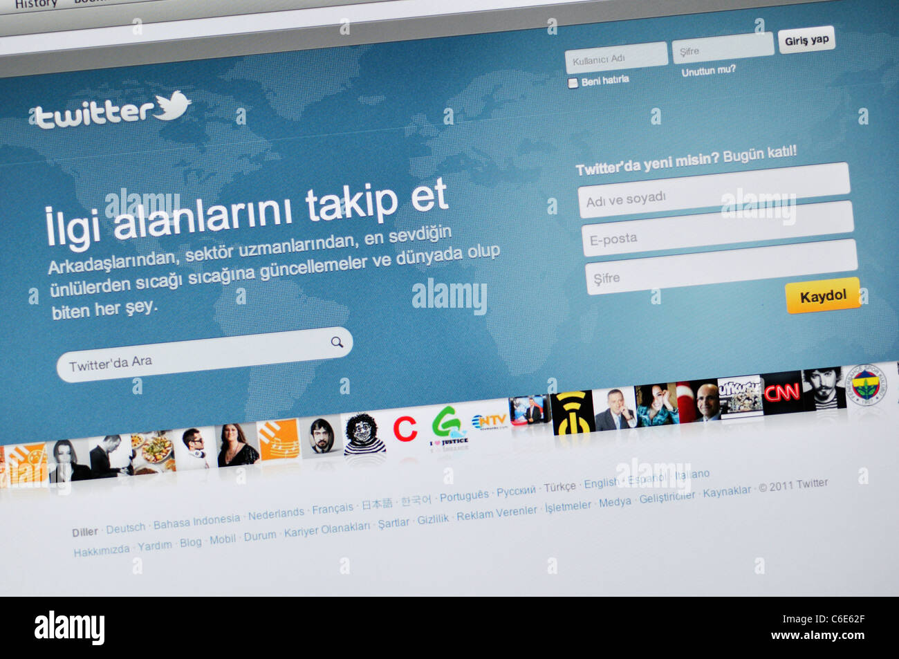 Twitter login screen hi-res stock photography and images - Alamy