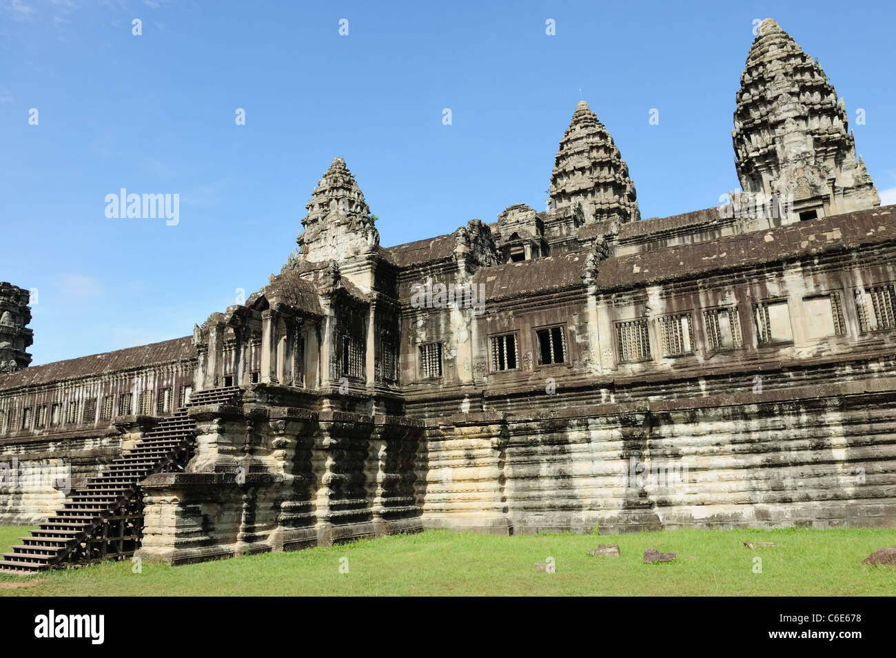 Angkor building hi-res stock photography and images - Alamy