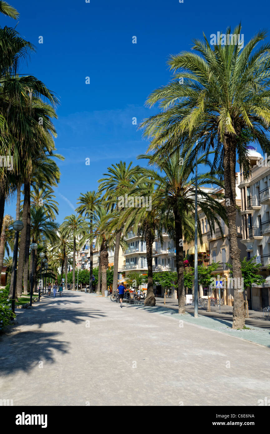 Promenade sitges hi-res stock photography and images - Alamy
