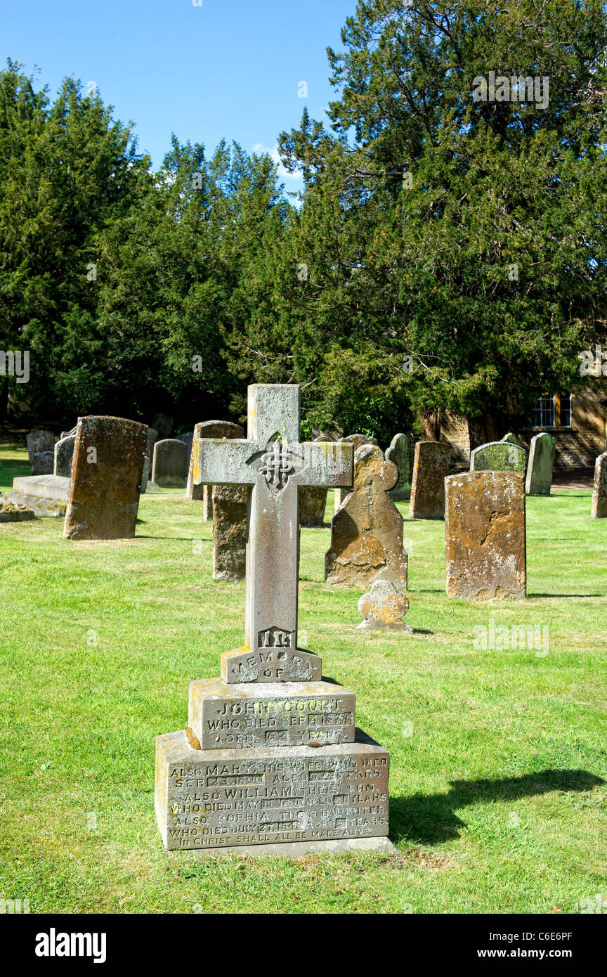 English graveyards hi-res stock photography and images - Alamy