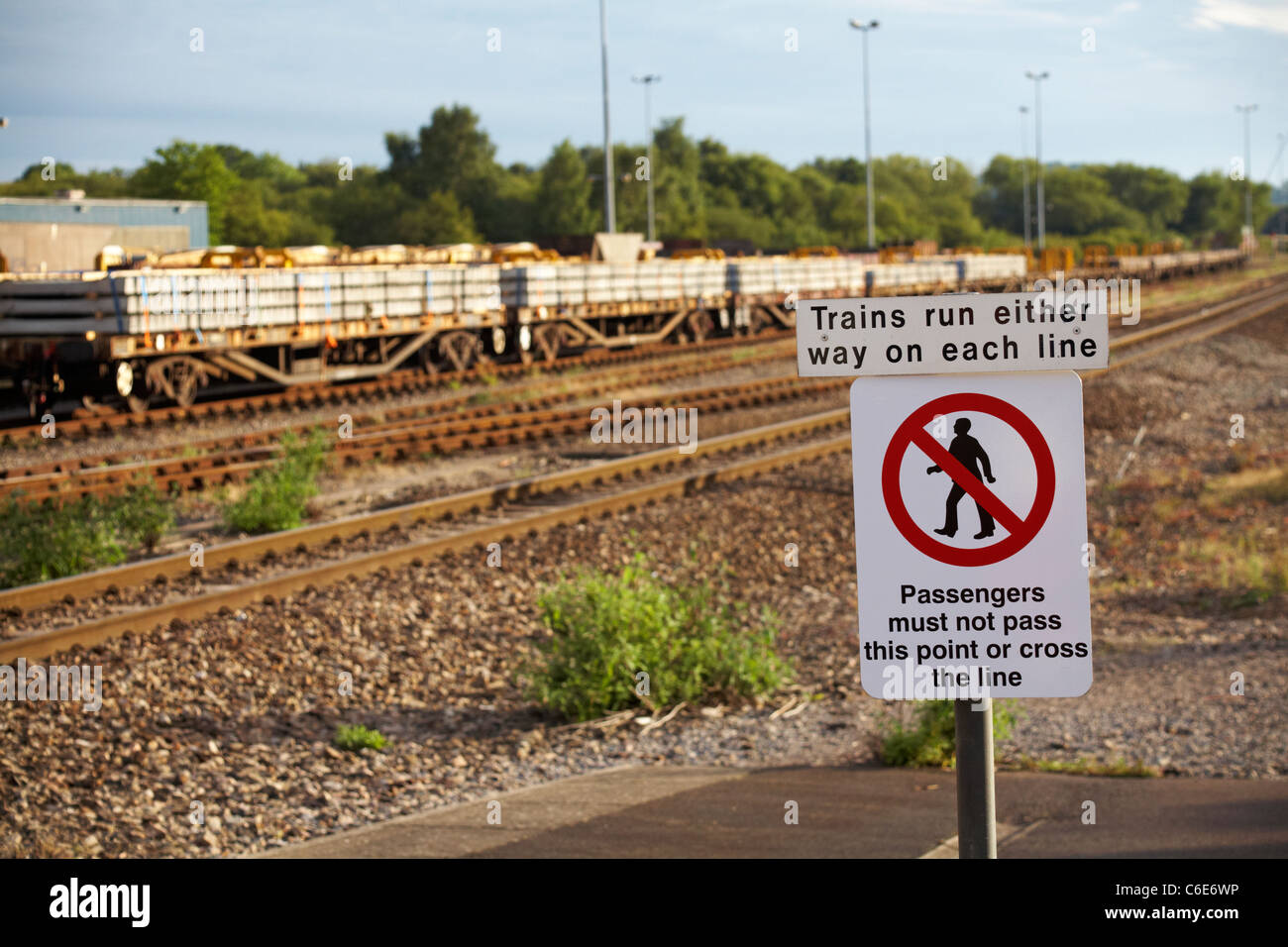 Platform Warning Sign High Resolution Stock Photography and Images - Alamy