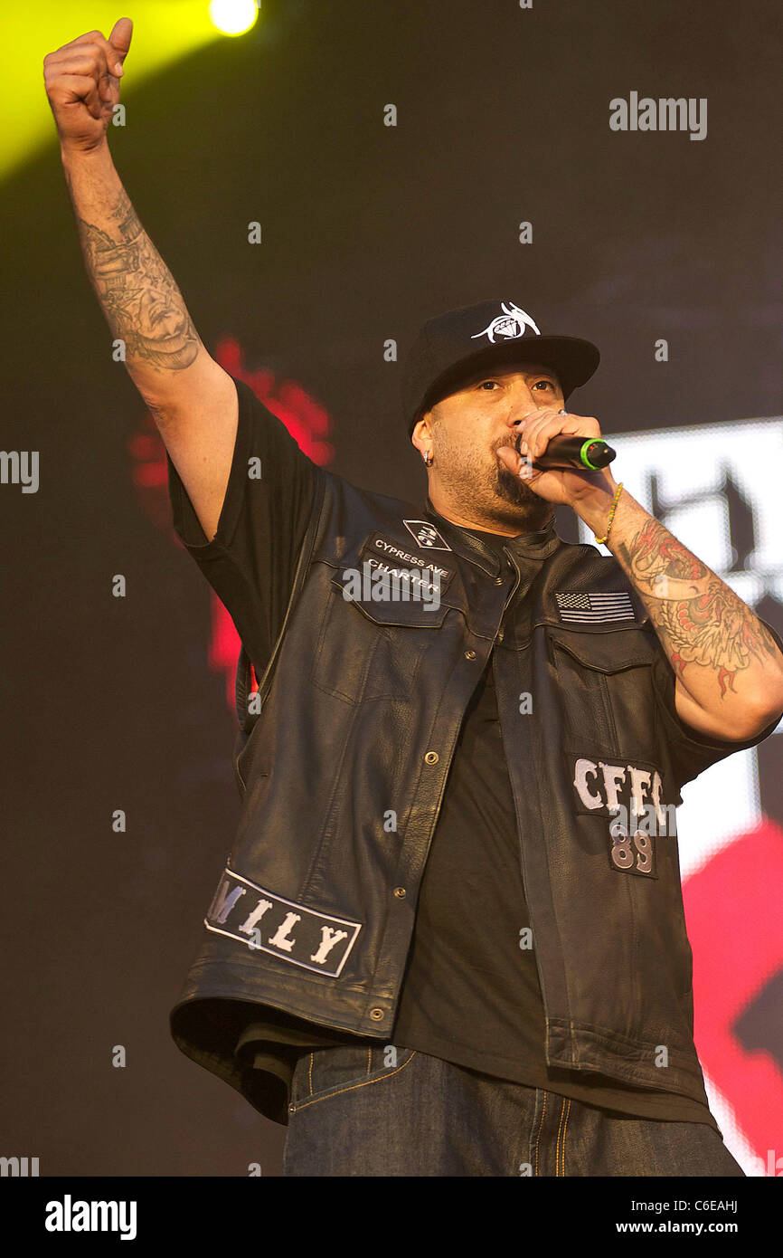 B-Real Cypress Hill performing live in concert during the Rock in Rio ...