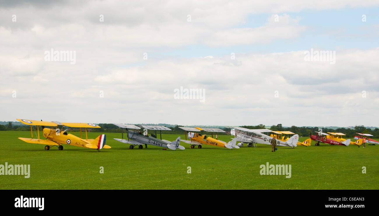 De havilland tiger moths hi-res stock photography and images - Alamy