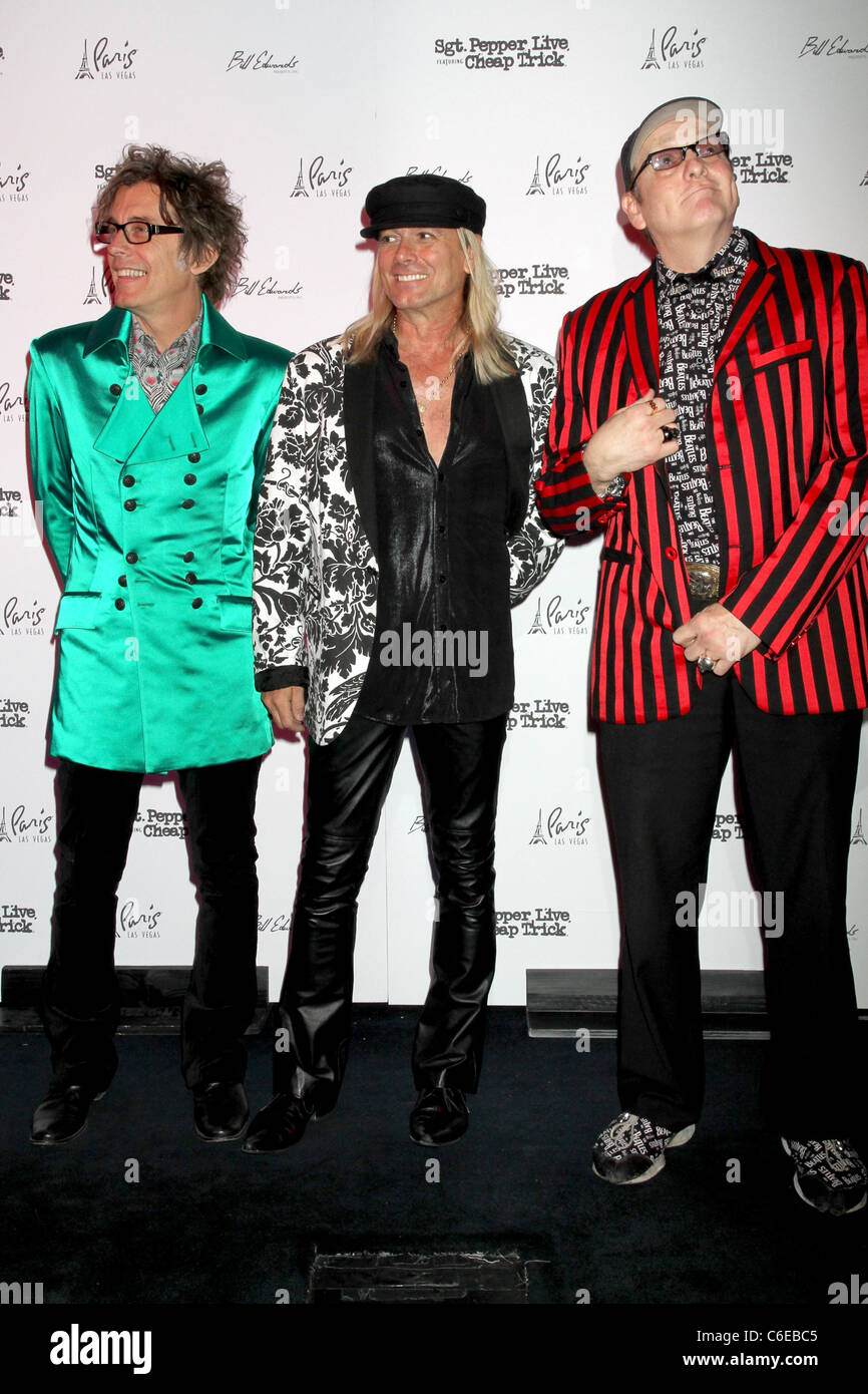 Tom Petersson, Robin Zander and Rick Nielsen of Cheap Trick Mayor of ...