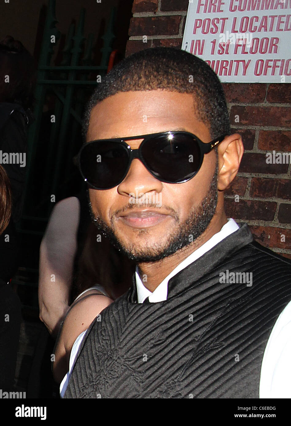 Usher 2010 Fifi Awards at the New York State Armory - Arrivals New York ...