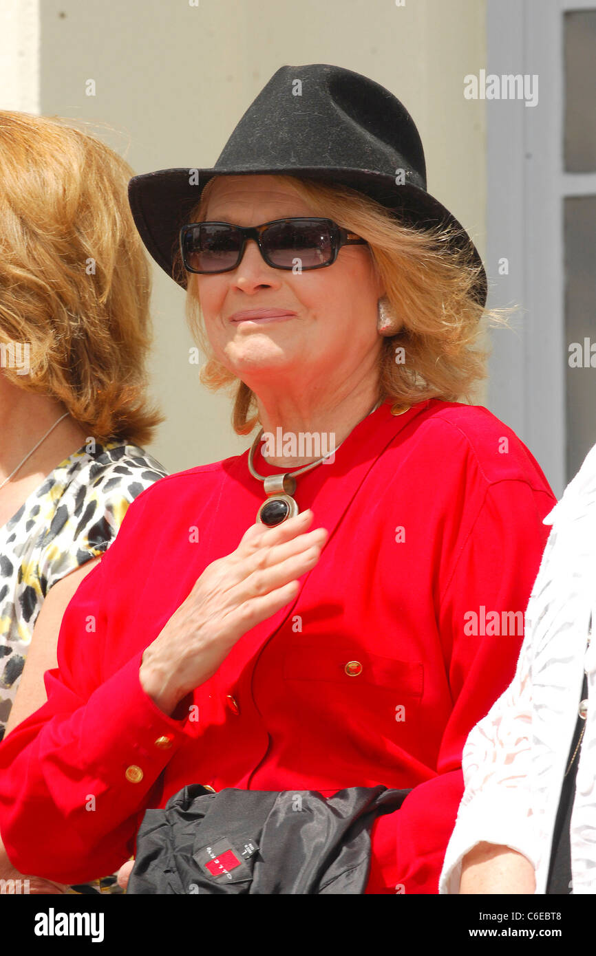 Angie Dickinson The Hollywood Post Office station on Wilcox Avenue is ...