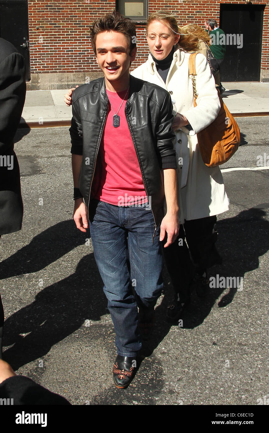 Latest 'American Idol' outcast Aaron Kelly outside the Ed Sullivan ...
