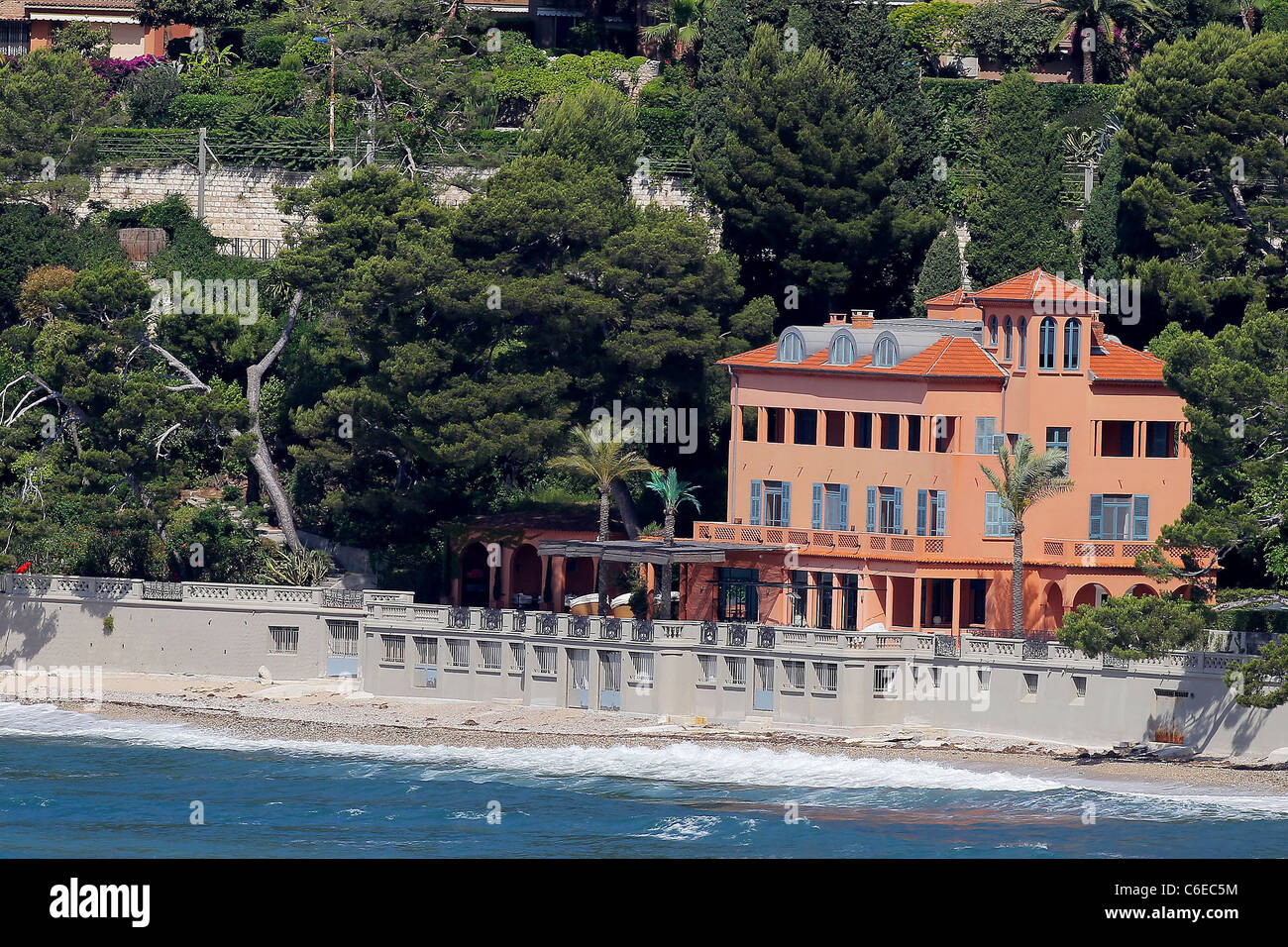 U2 frontmant Bono's French Riviera home located in Eze-sur-mer. Nice ...