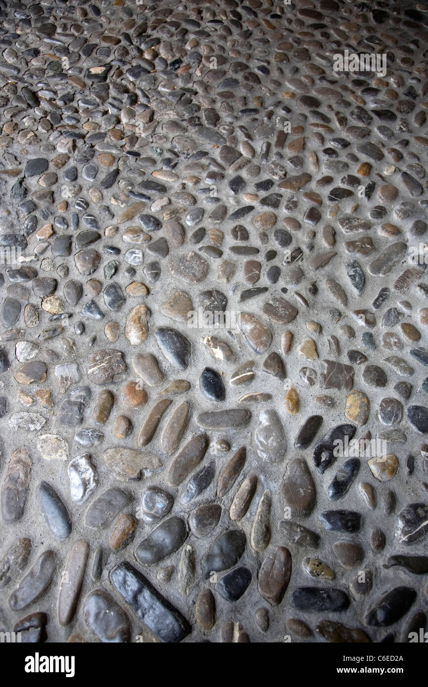 Cobbled flooring hi-res stock photography and images - Alamy