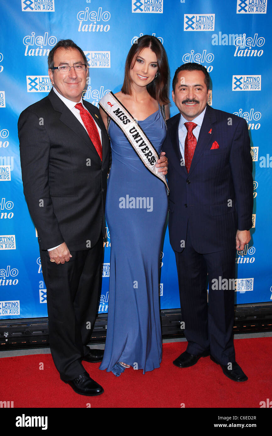 Kenny Ortega, Stefania Fernandez and Guillermo Chacon Cielo Latino 2010 ...
