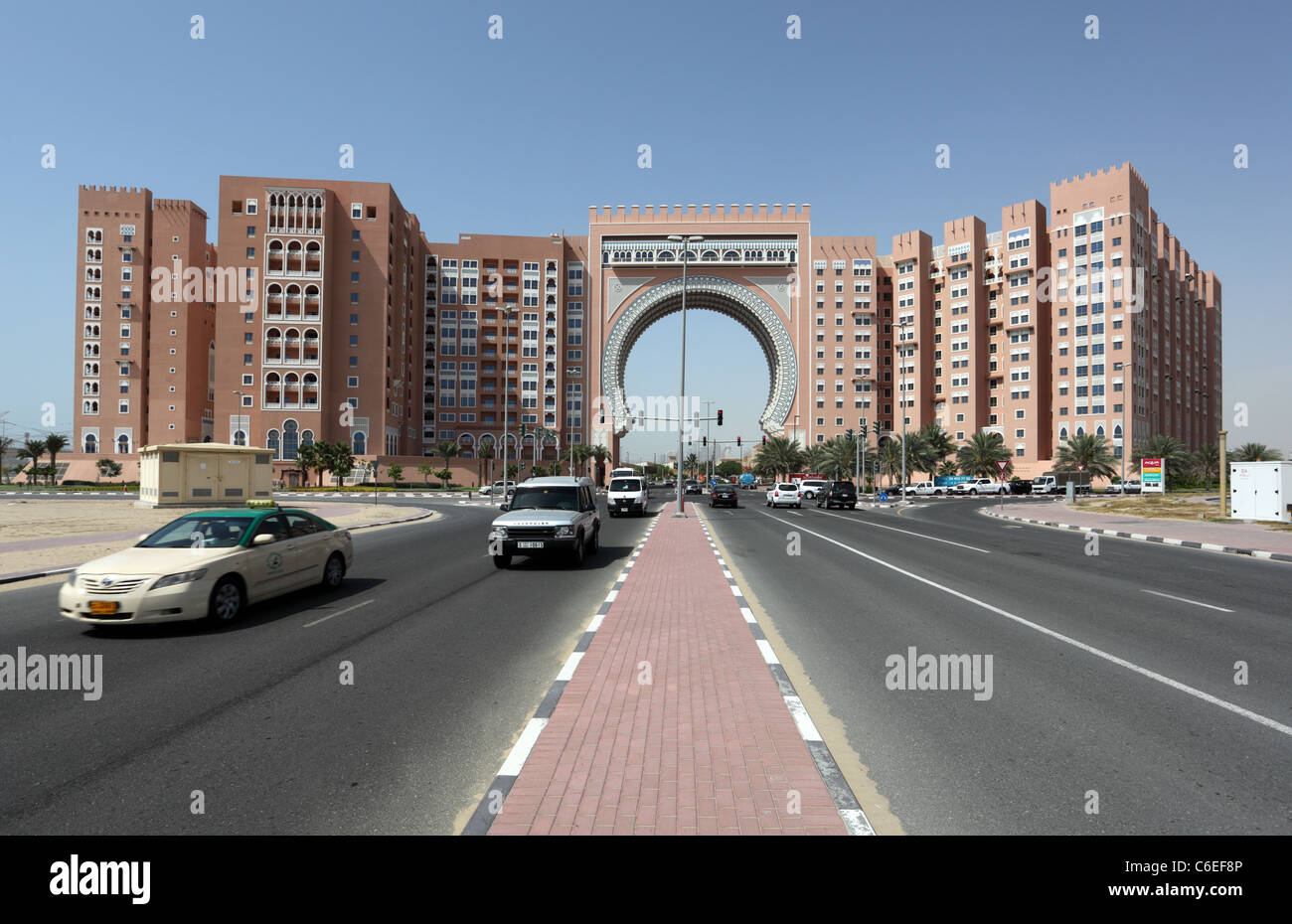Gate building dubai hi-res stock photography and images - Alamy