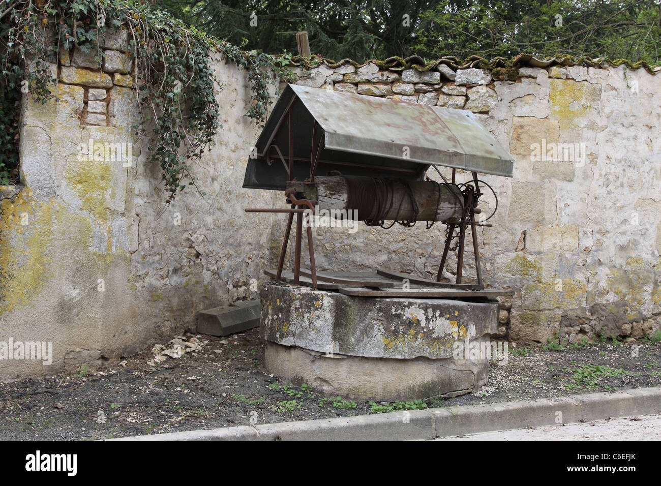 Old French water well in Saussais Deus Sevres Stock Photo - Alamy
