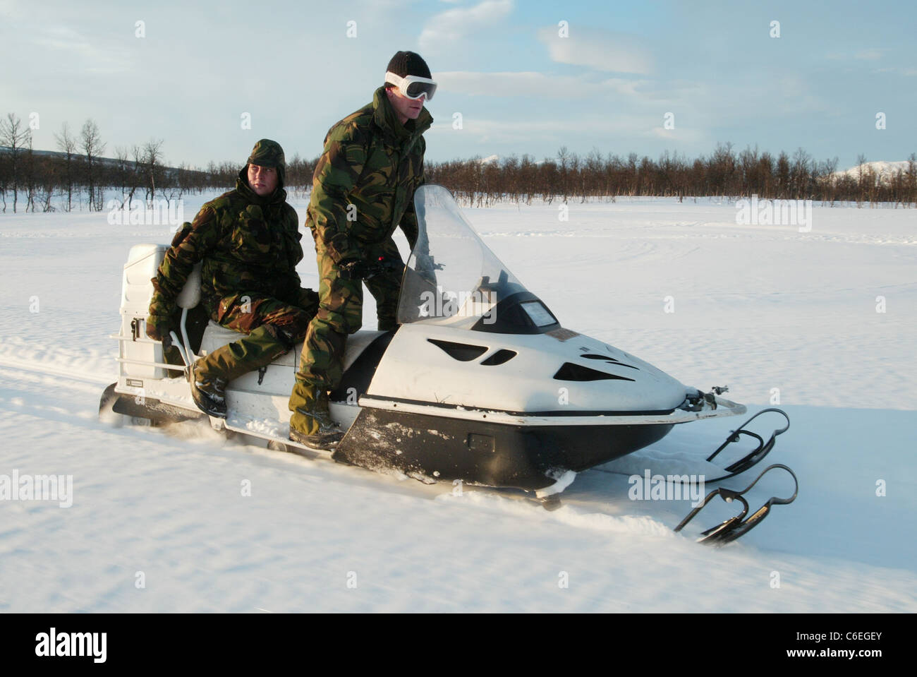 Royal marines training hi-res stock photography and images - Alamy