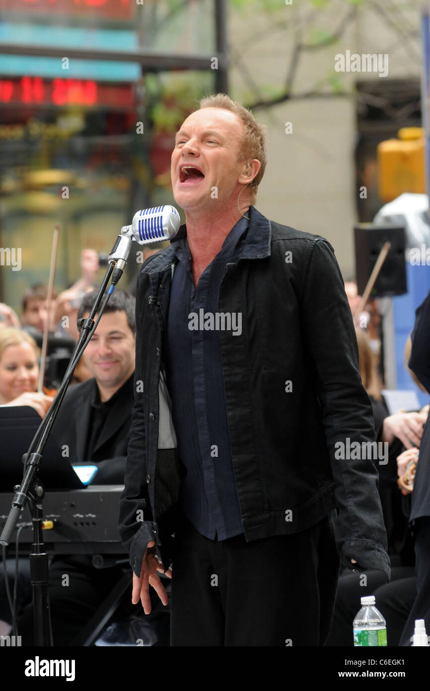 Sting aka gordon sumner performing hi-res stock photography and images ...
