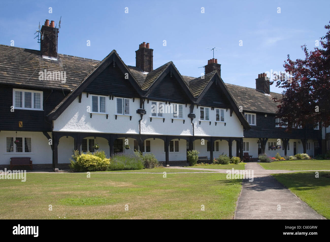 Terrace houses port hi-res stock photography and images - Alamy
