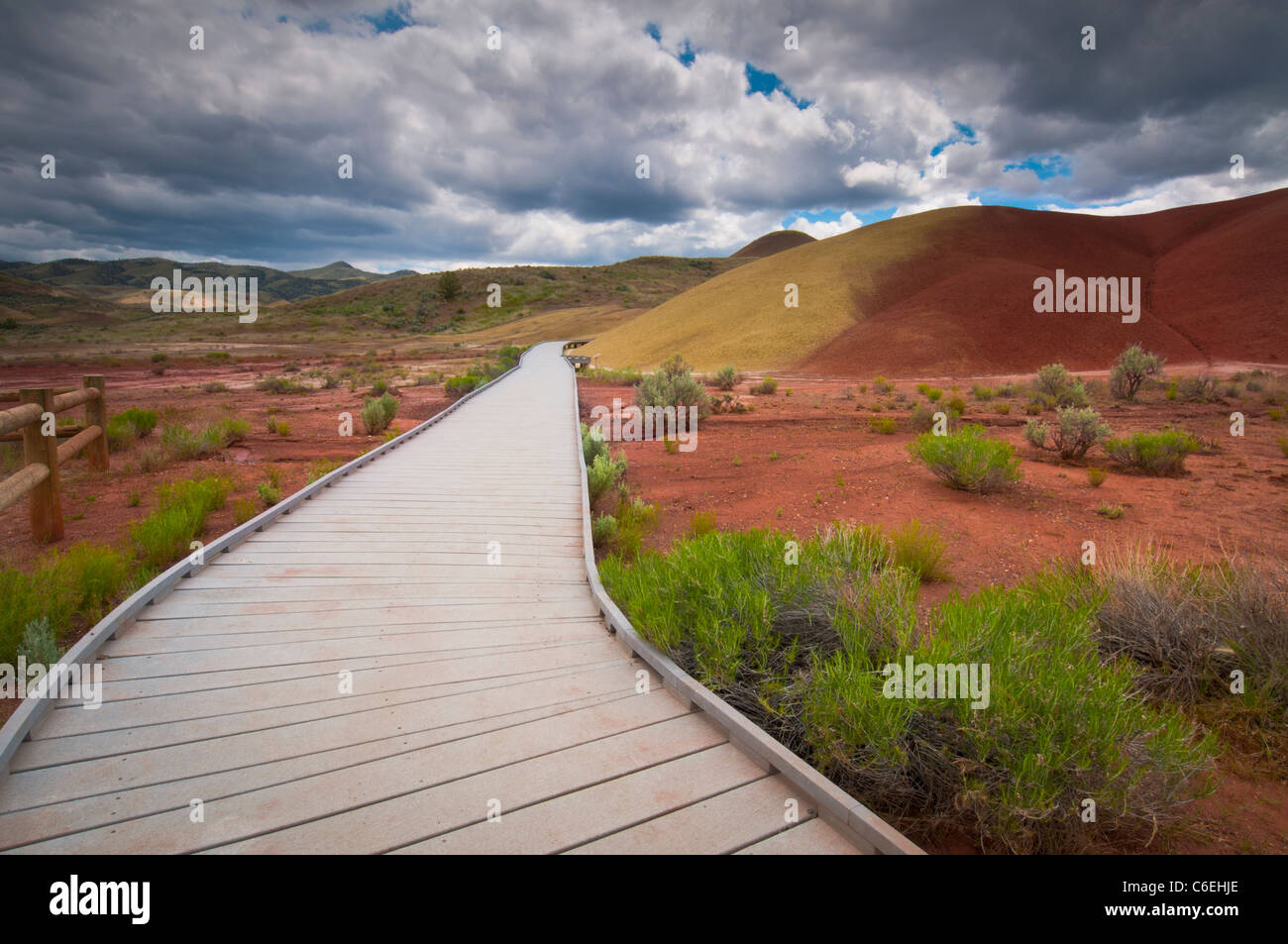 USA, Oregon, Mitchell, Pathway among Painted Hills Stock Photo - Alamy