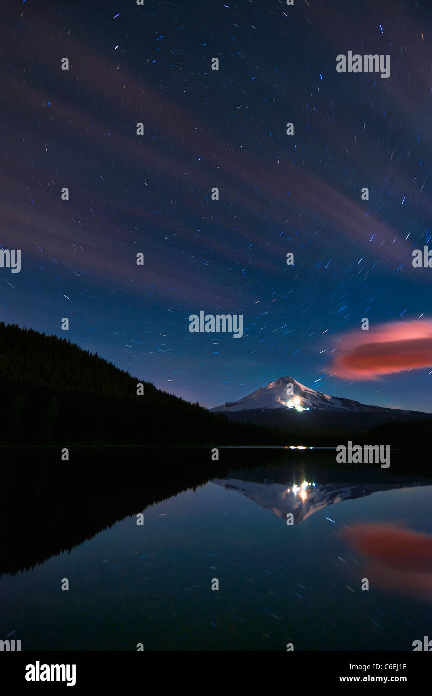 Oregon lake night hi-res stock photography and images - Alamy