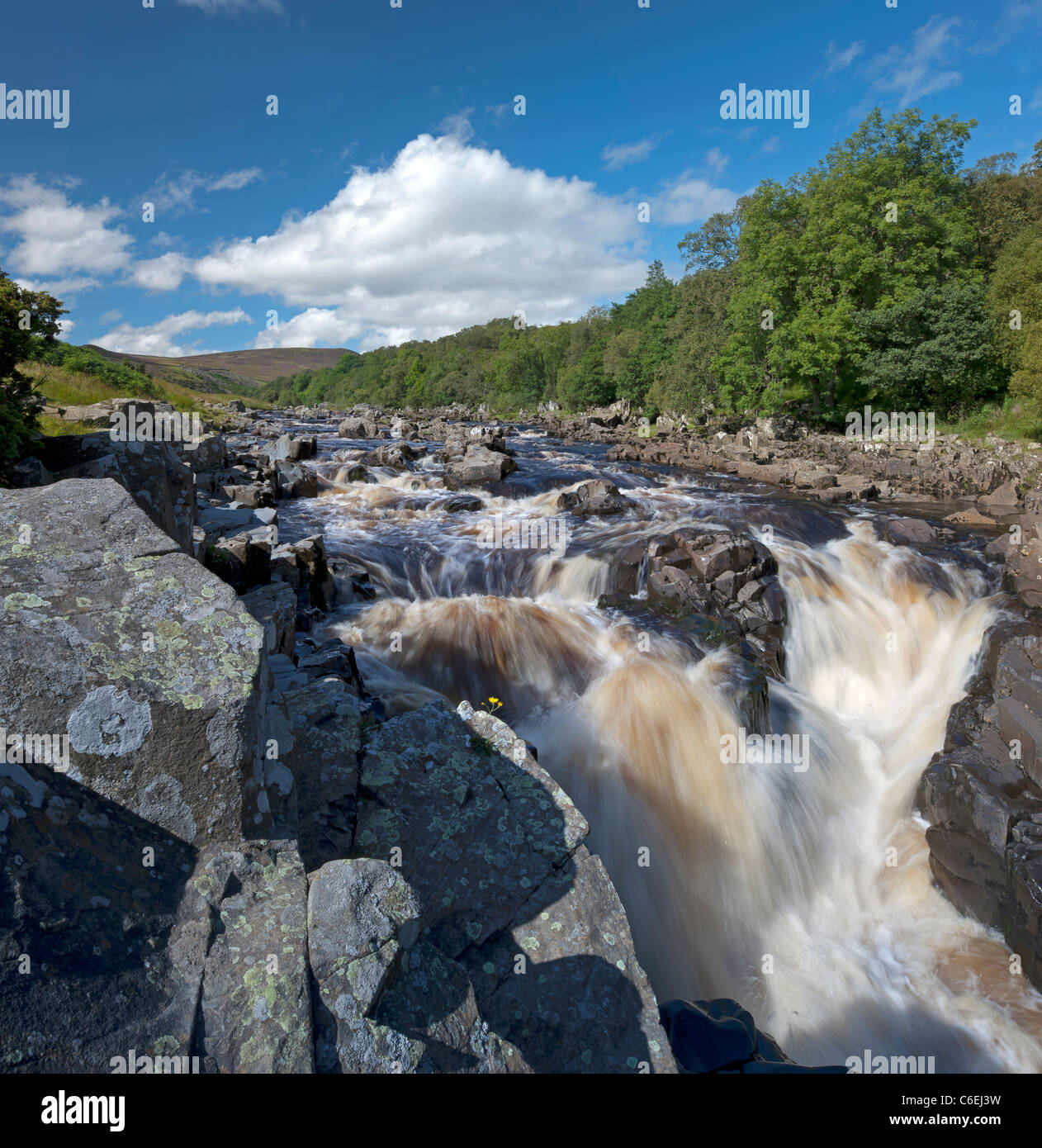 Gushing water of the River Tees, over High Force Waterfall in Teesdale ...