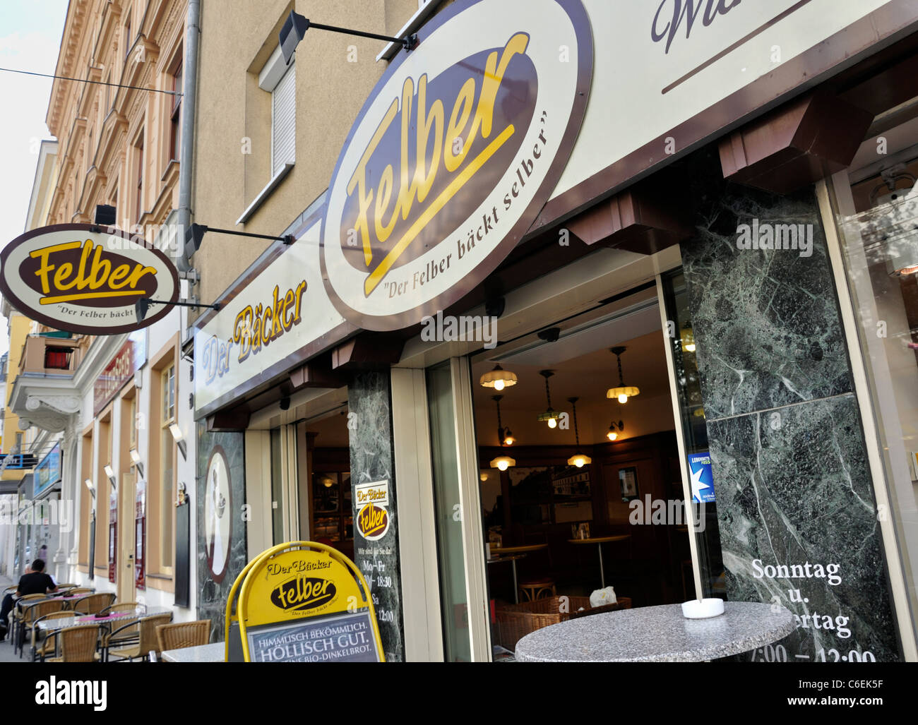 Bakery shop hi-res stock photography and images - Alamy