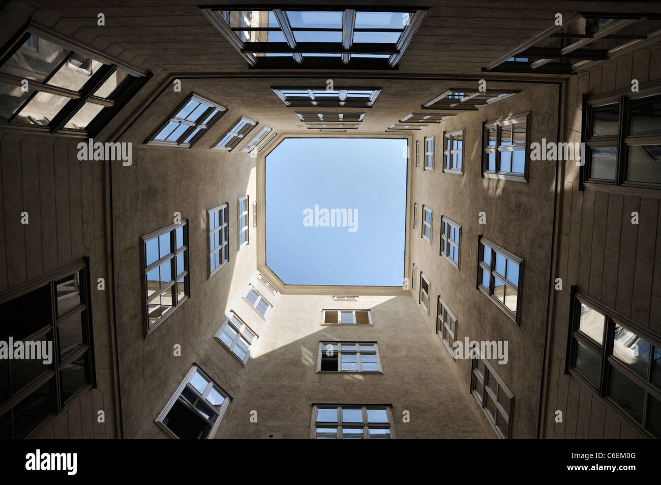 Vienna building hi-res stock photography and images - Alamy