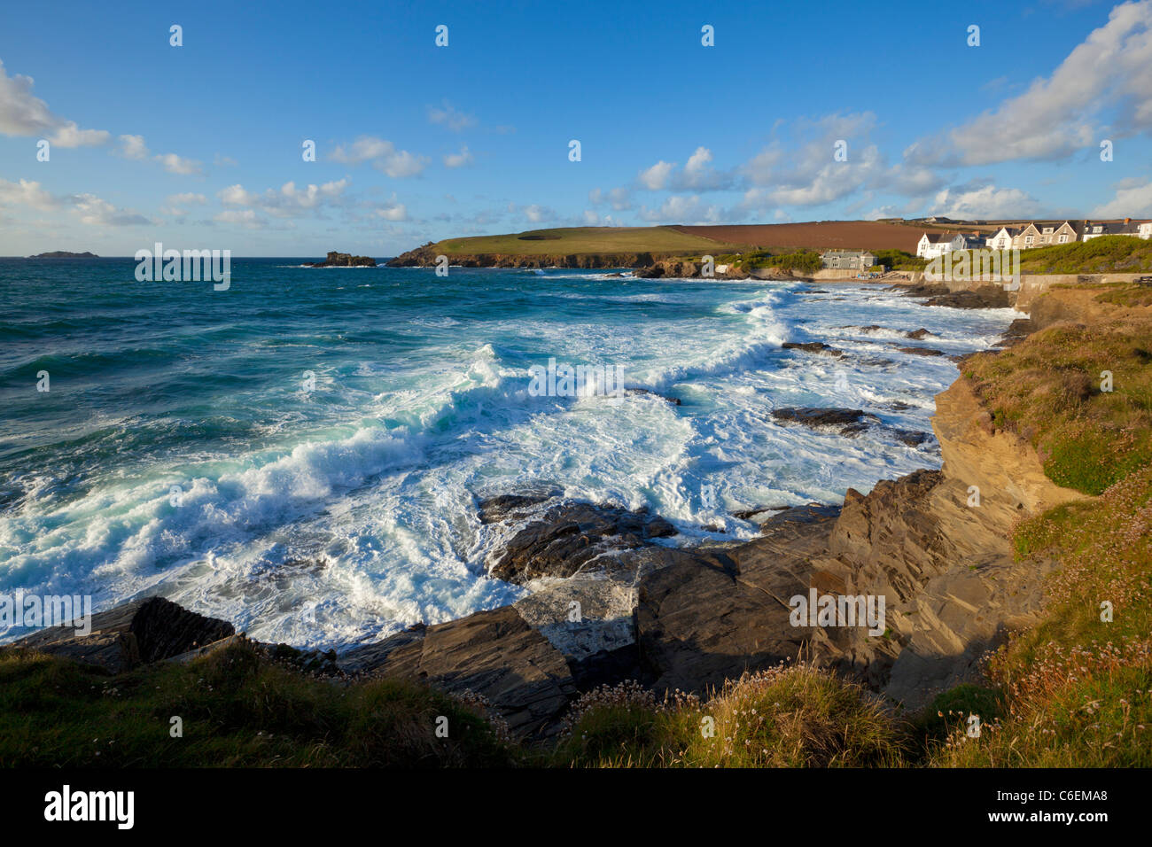 Cornwall coastal village hi-res stock photography and images - Alamy