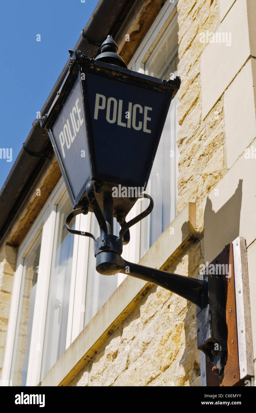 Police station blue lamp hi-res stock photography and images - Alamy