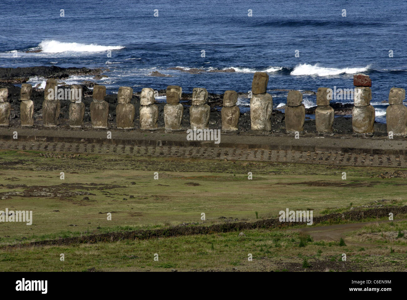 Ahu Tongariki, the largest moai platform with 15 huge Moai on Rapa Nui ...