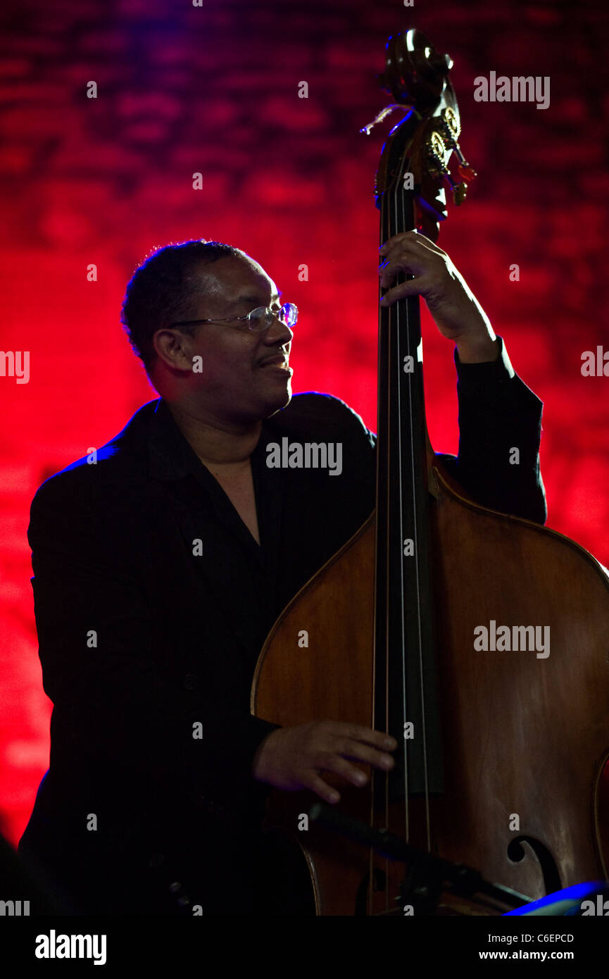 Acoustic bass player HASSAN SHAKUR playing with Monty Alexander Trio at ...