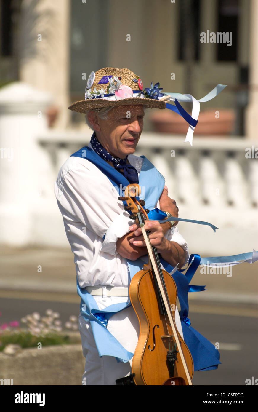 Traditional morris dancing musician violin hi-res stock photography and ...
