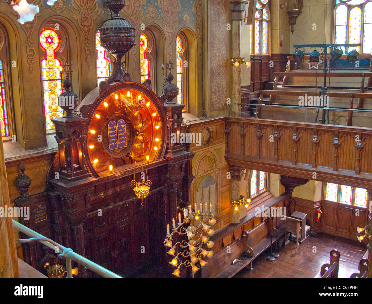 Eldridge Street Synagogue in the Lower East Side Stock Photo - Alamy