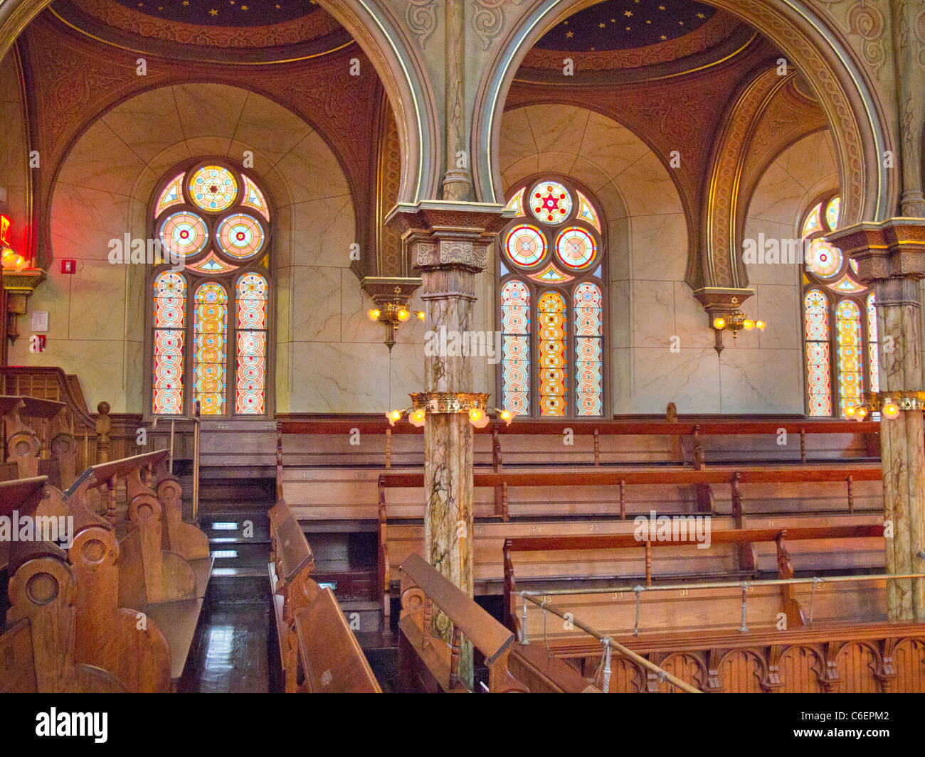 Eldridge Street Synagogue in the Lower East Side Stock Photo - Alamy