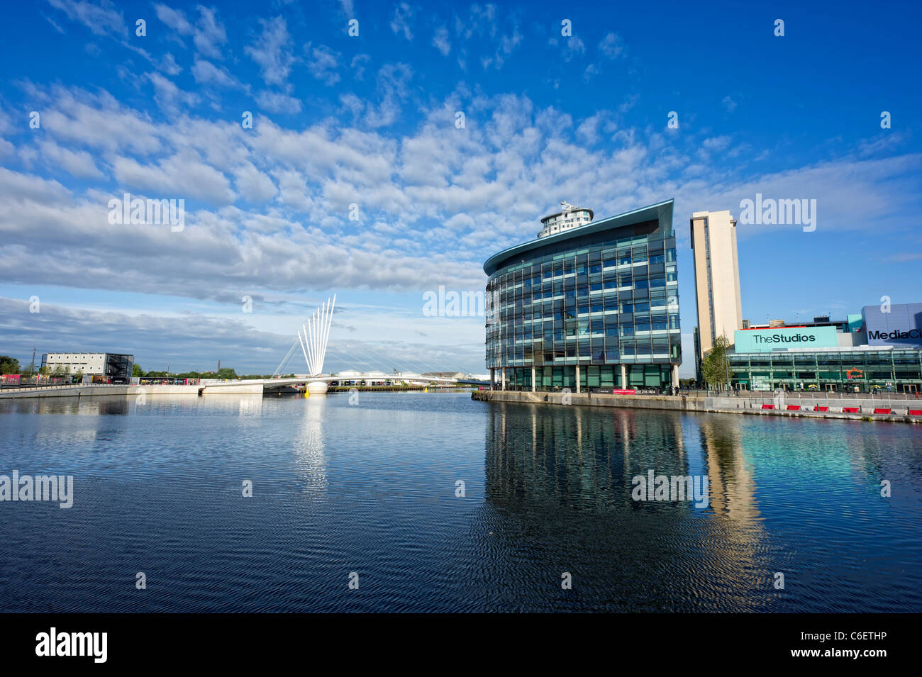 Manchester city bridges hi-res stock photography and images - Alamy