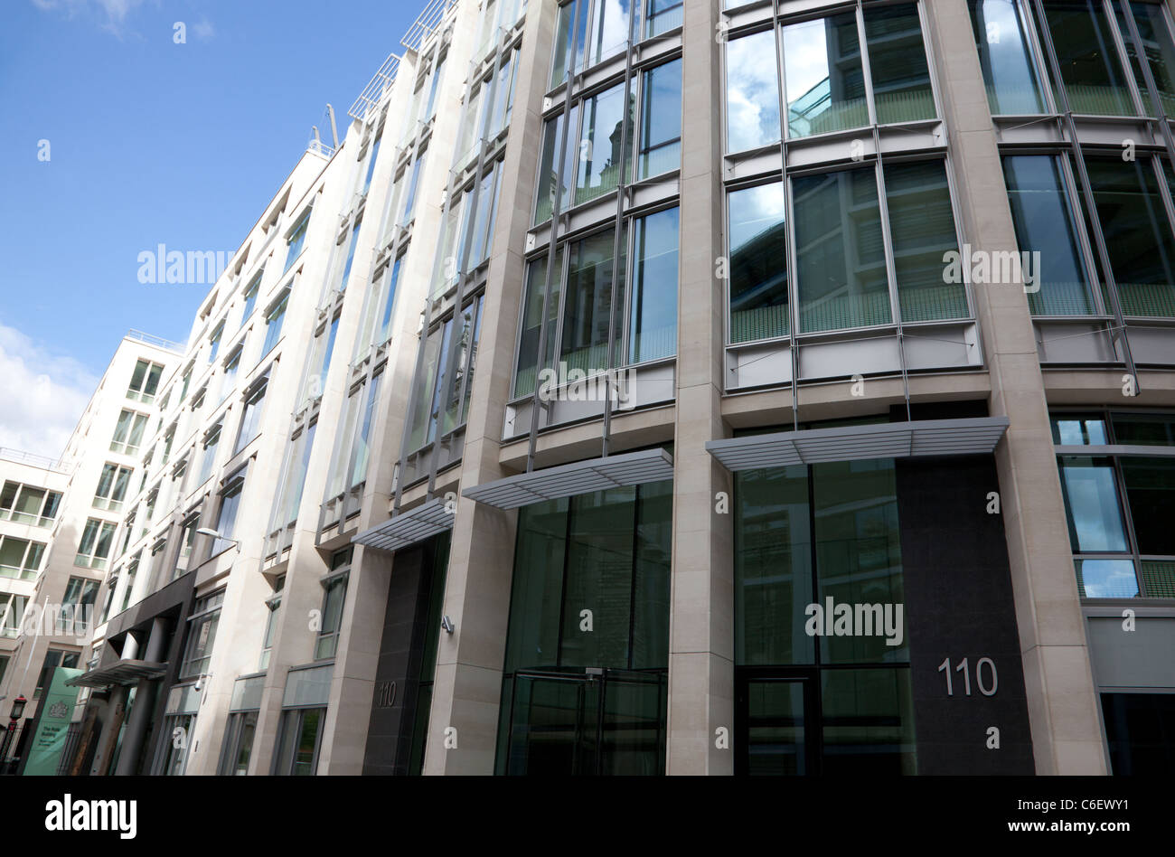 Rolls building fetter lane london hi-res stock photography and images ...
