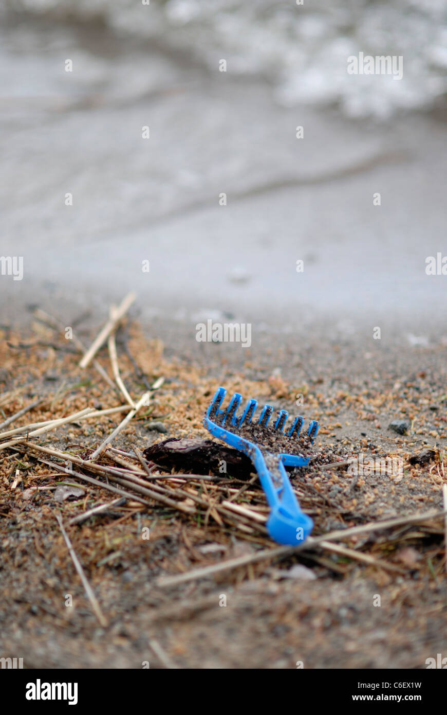 Plastic rake hi-res stock photography and images - Alamy